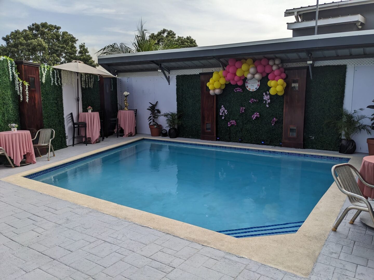 De-Vine Pool Lounge in Princes Town, Trinidad - StayTT.com
